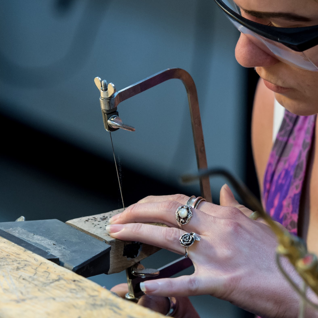 4" German style sawframe – B Golden Jewelry School